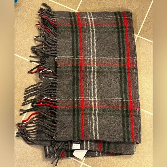 Roca Home | Bedding | Roca Home Plaid Holiday Throw Blanket Grey Red ...